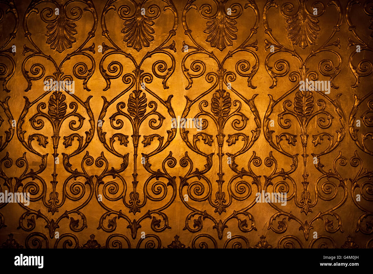 Old antique wall interior hi-res stock photography and images - Alamy