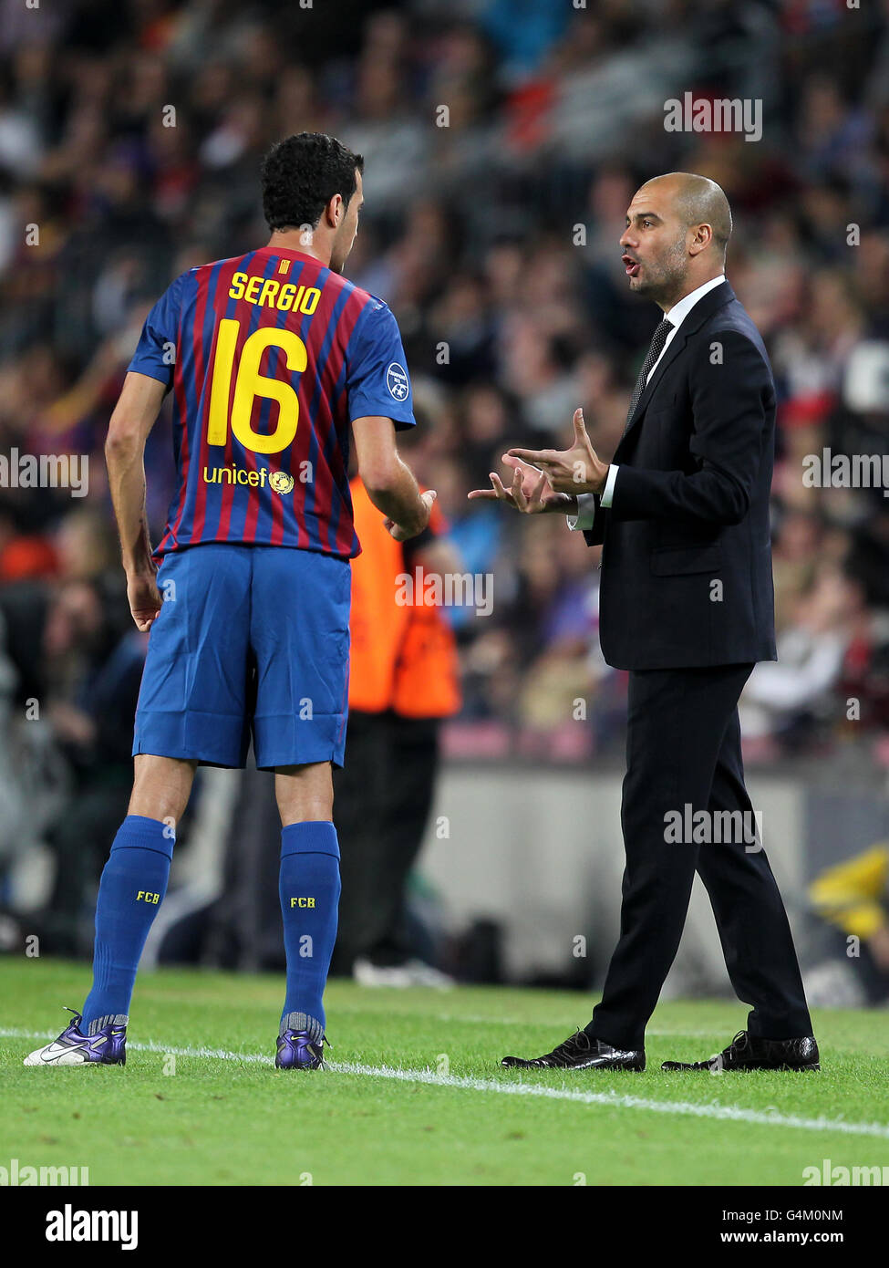 Pep guardiola barcelona tactics hi-res stock photography and images - Alamy
