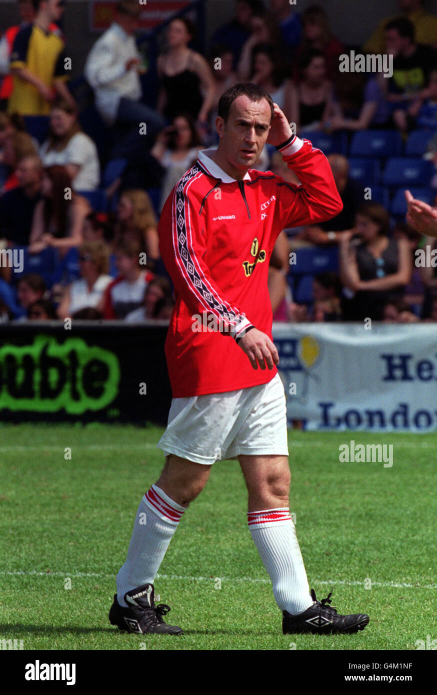 Celebrity soccer/Angus Deayton Stock Photo - Alamy