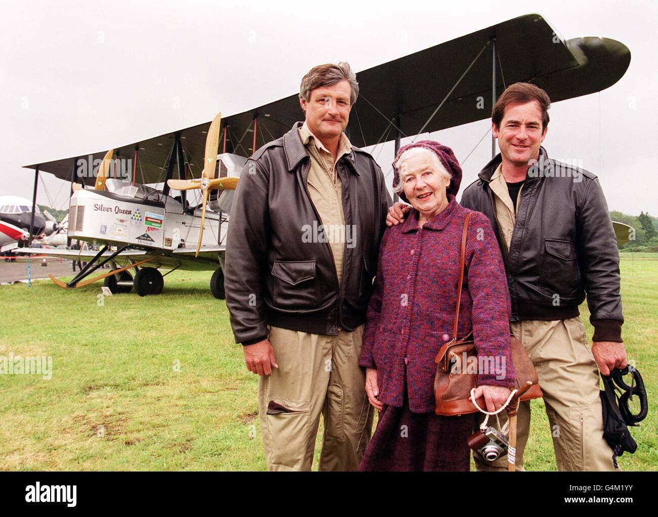 The pilots of the Silver Queen, Mark Rebhotz (right) and John laNoue ...