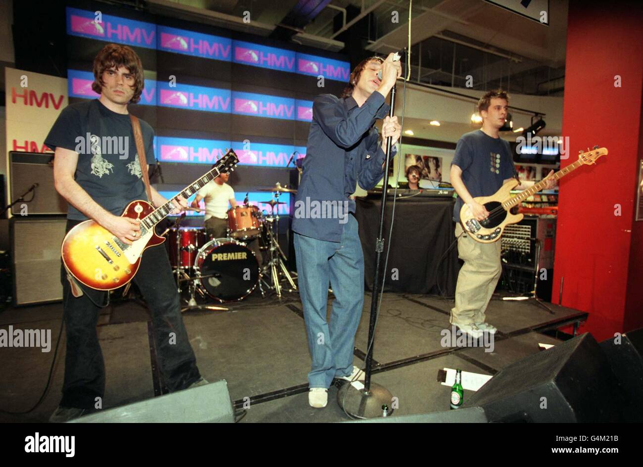 Shed seven band hi-res stock photography and images - Alamy