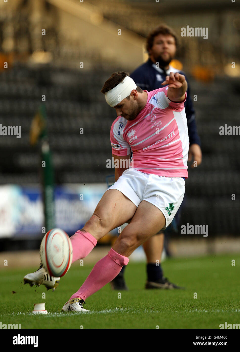 Nottingham rugbys kieran hallett kicks conversion hi-res stock ...