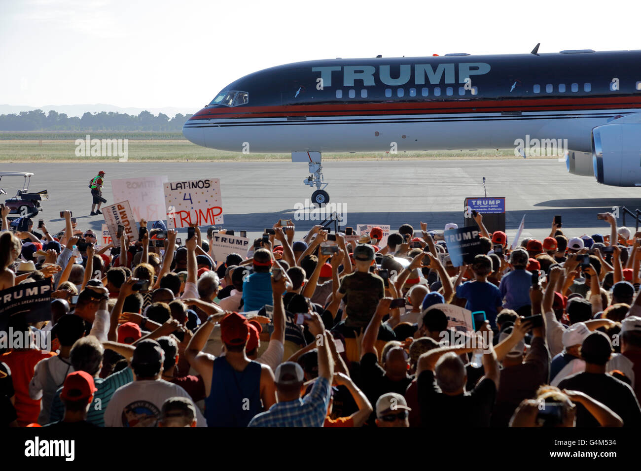 GOP Presidential Candidate Donald Trump Campaigns In Sacramento ...