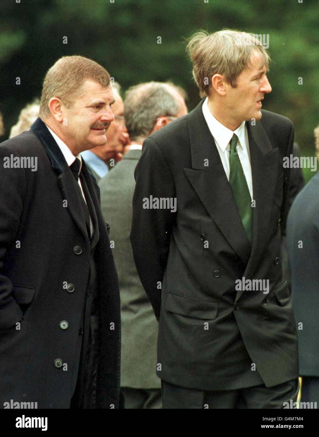Only fools and Horses stars Ken MacDonald (Nag's Head landlord Mike ...