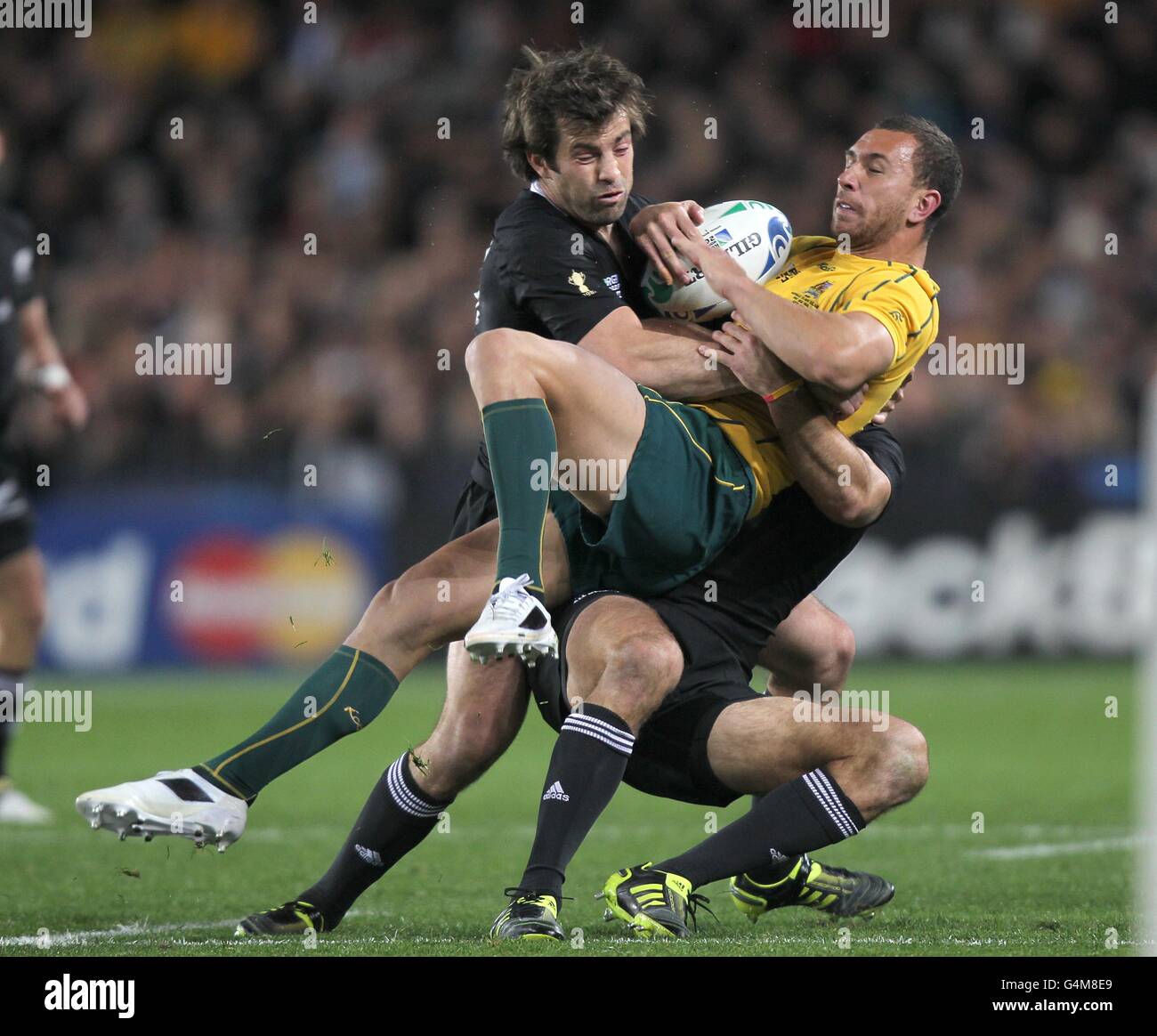 Quade Cooper Vs Dan Carter