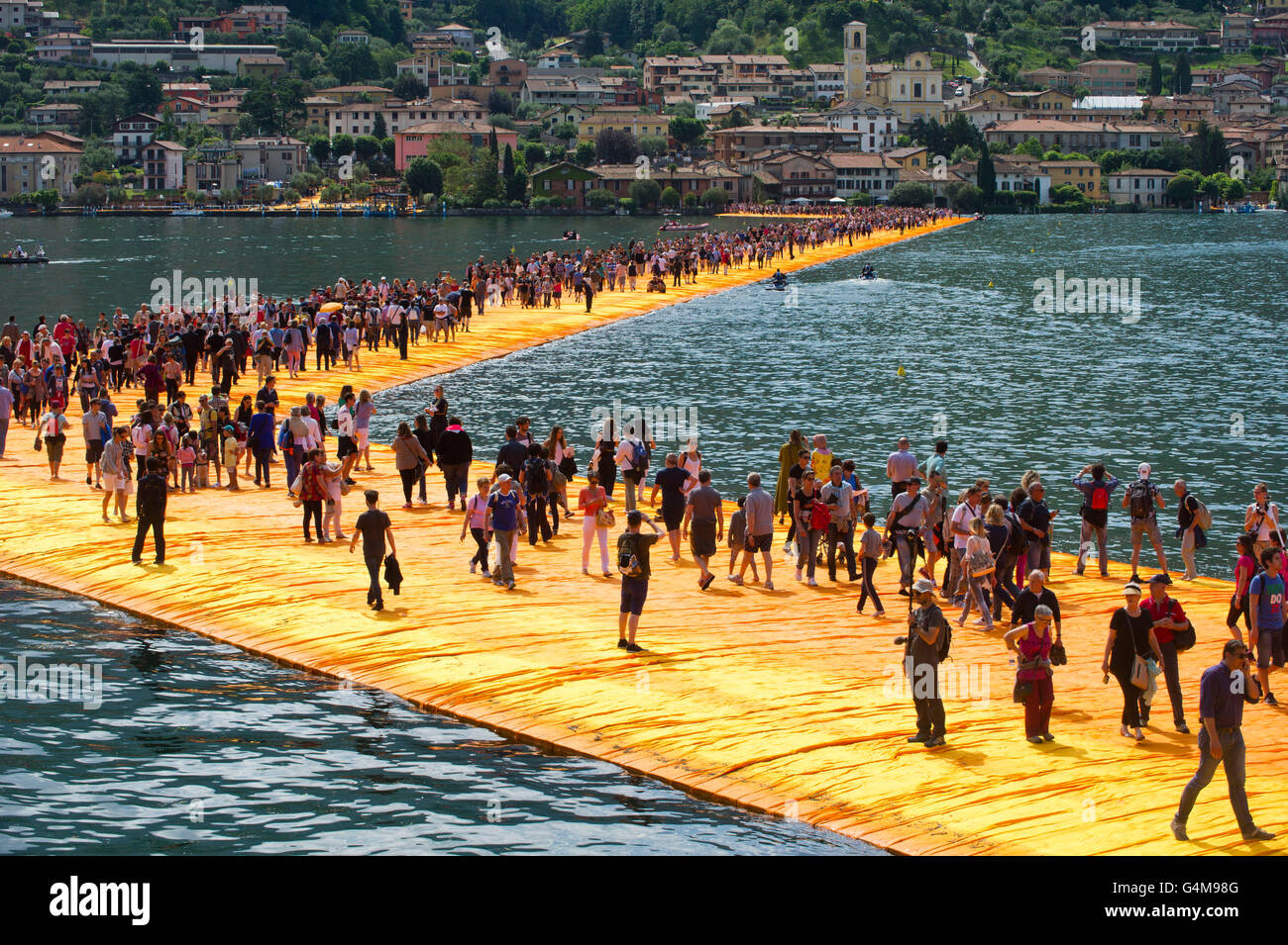 Lake Iseo, Italy. Christo Vladimirov Yavachev realization The Floating ...
