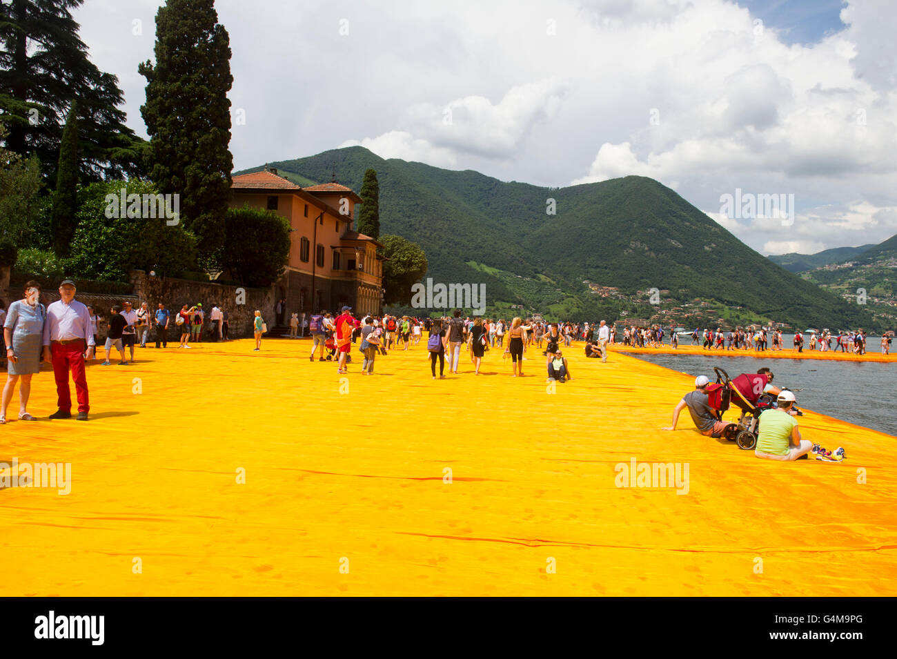 Italy christo floating piers sulzano hi-res stock photography and ...