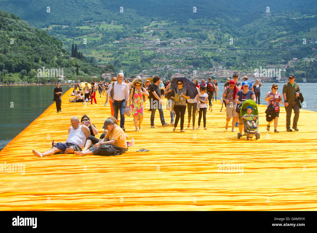Lake Iseo, Italy. Christo Vladimirov Yavachev realization The Floating ...