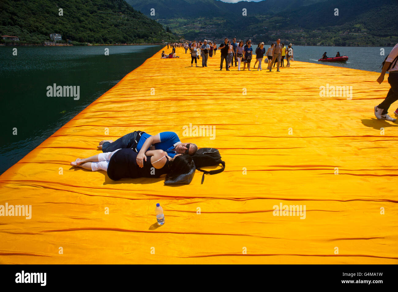 Lake Iseo, Italy. Christo Vladimirov Yavachev realization The Floating ...