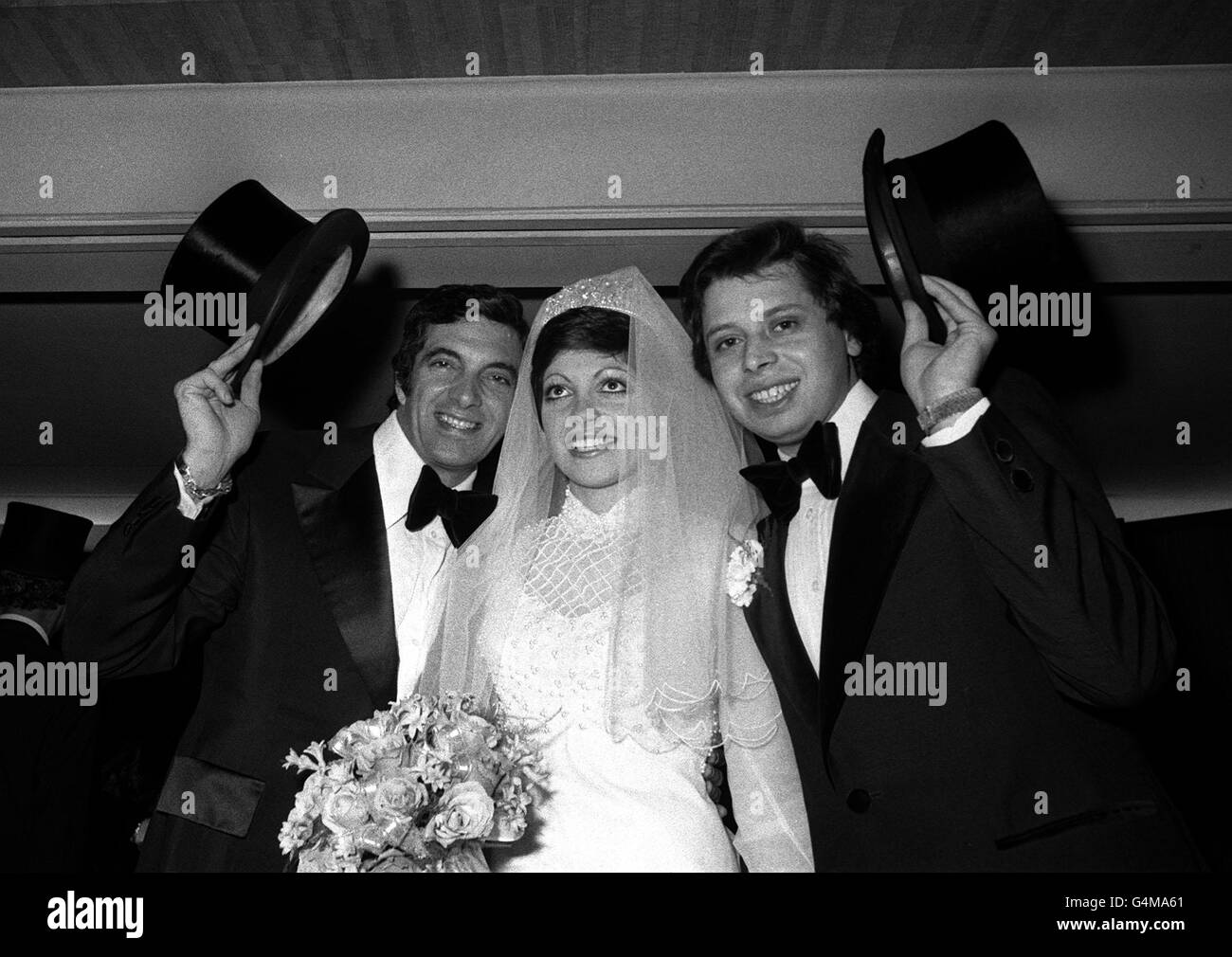 Celebrity wedding dress Black and White Stock Photos & Images - Alamy
