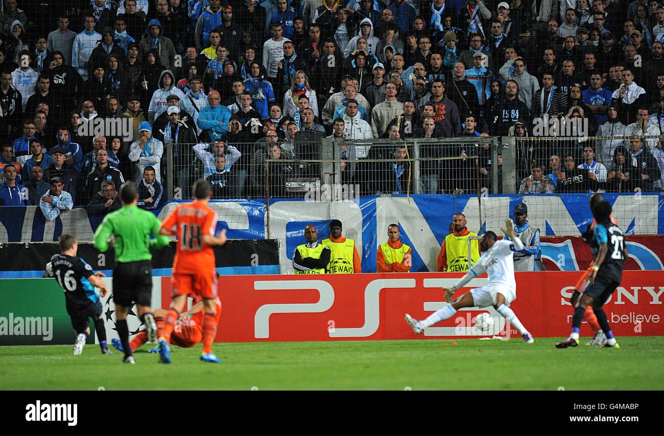 Soccer - UEFA Champions League - Group F - Marseille v Arsenal - Stade ...