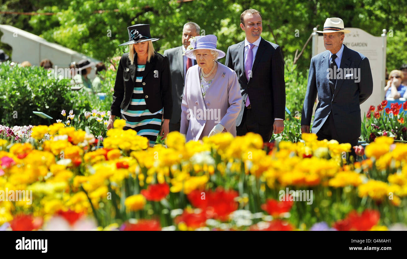 Queen Elizabeth II walks with Australian Capital Territories Chief ...