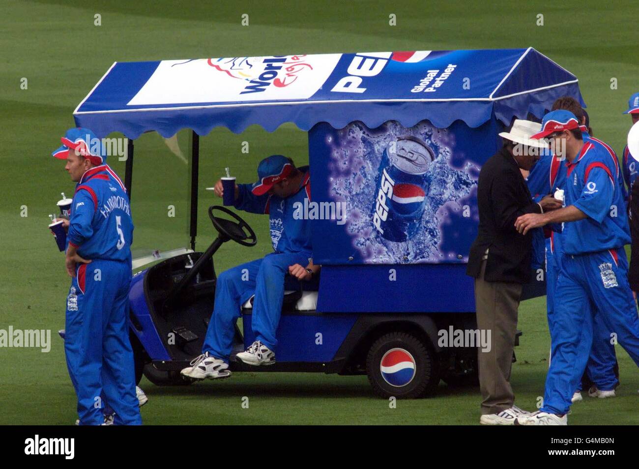 England's cricketers take a break for a drink during their opening 1999 ...