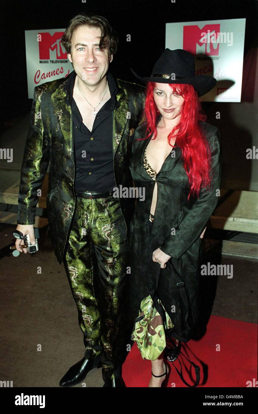 Jonathan Ross and his wife Jane arrive for the MTV party at The Carlton ...