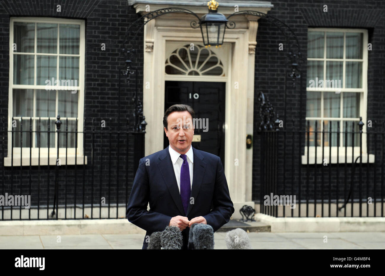 Prime Minister David Cameron makes a statement in Downing Street ...