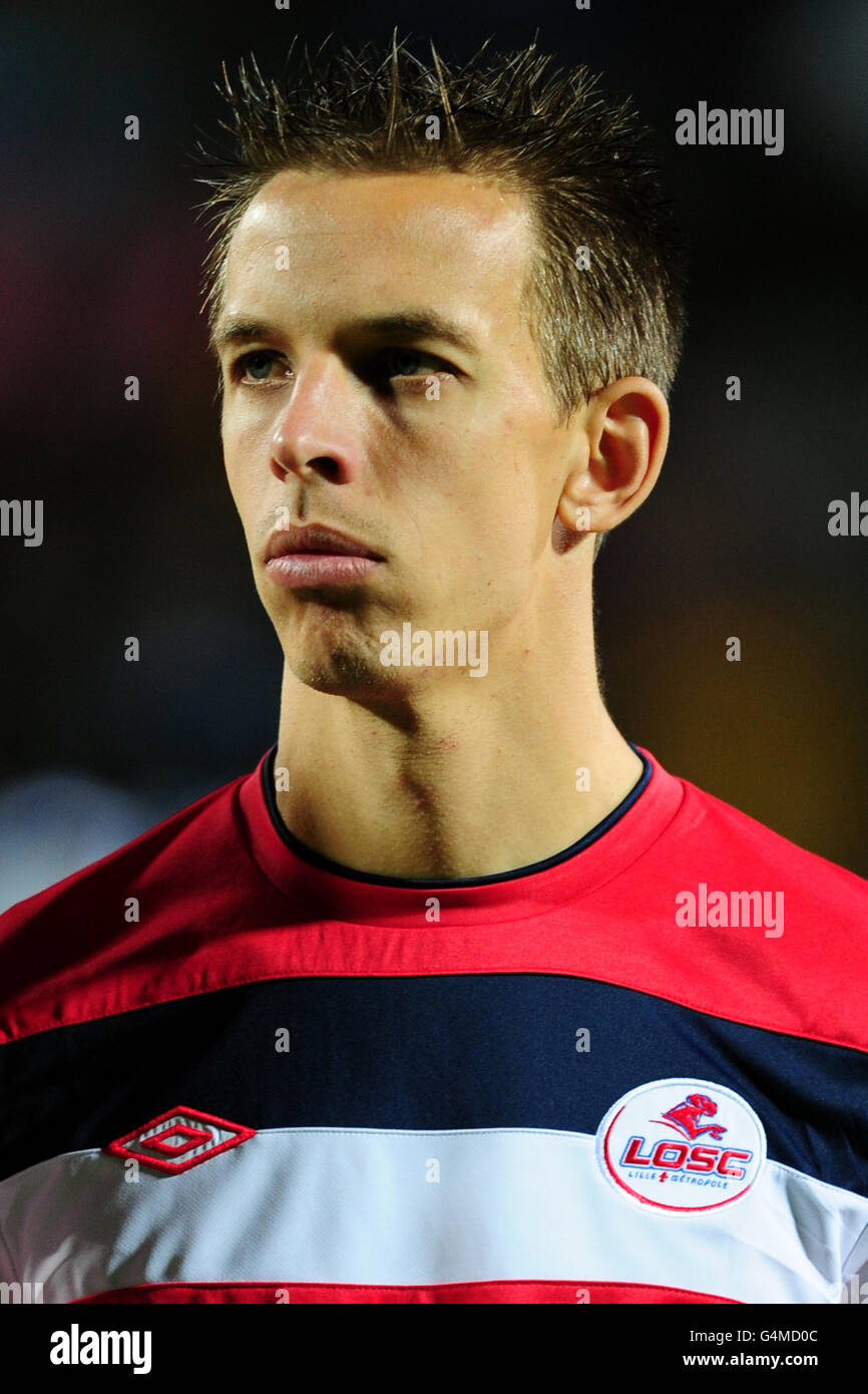 Stadium lille metropole benoit pedretti hi-res stock photography and ...