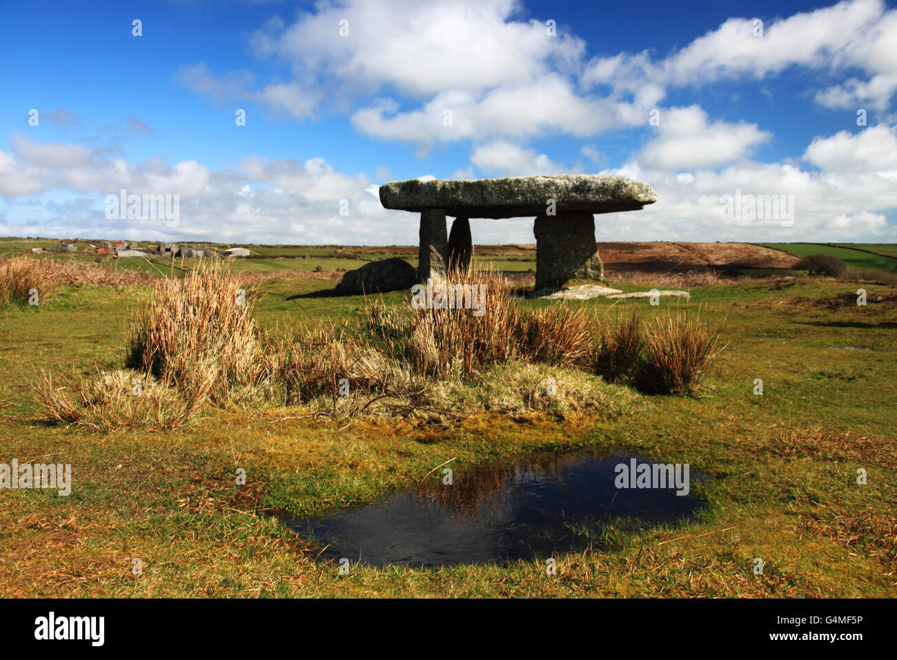 Lanyon quoit cornwall hi-res stock photography and images - Alamy