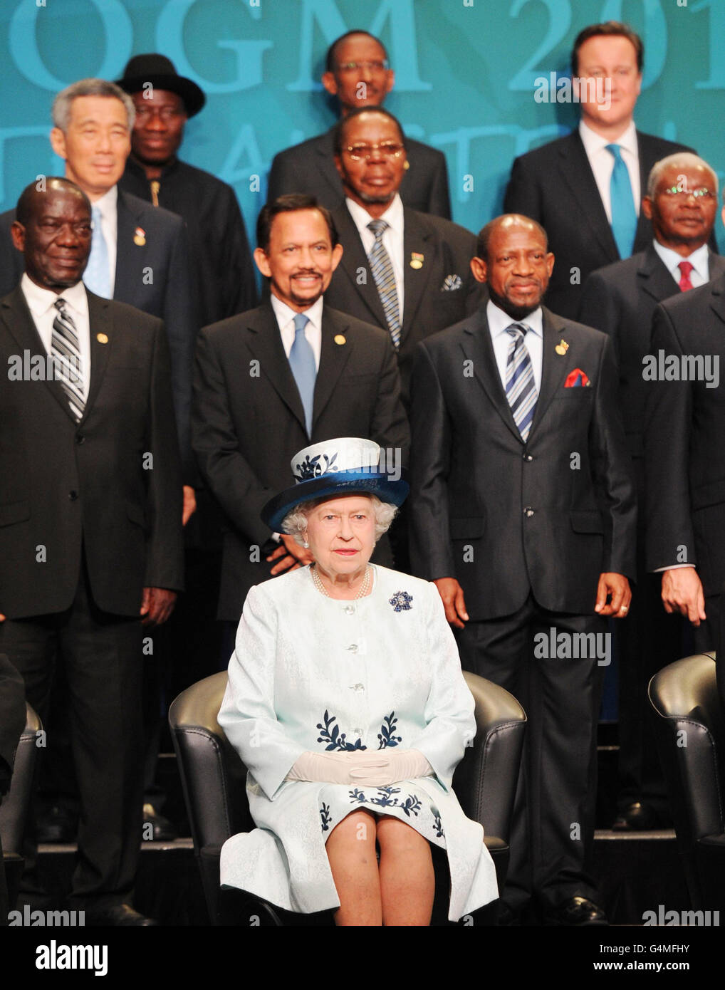 Queen elizabeth ii joins commonwealth leaders hi-res stock photography ...