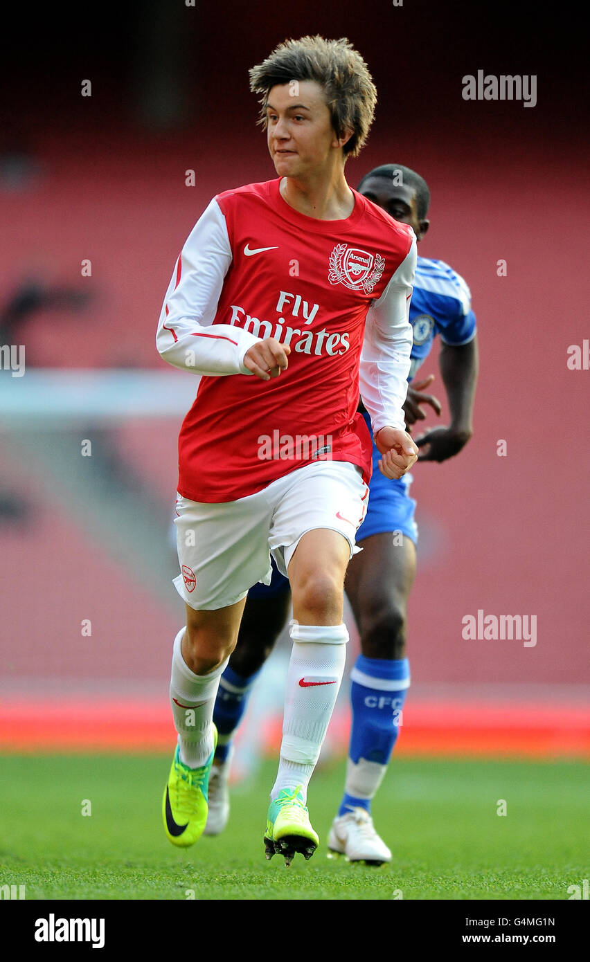 Arsenal under 18 hi-res stock photography and images - Alamy