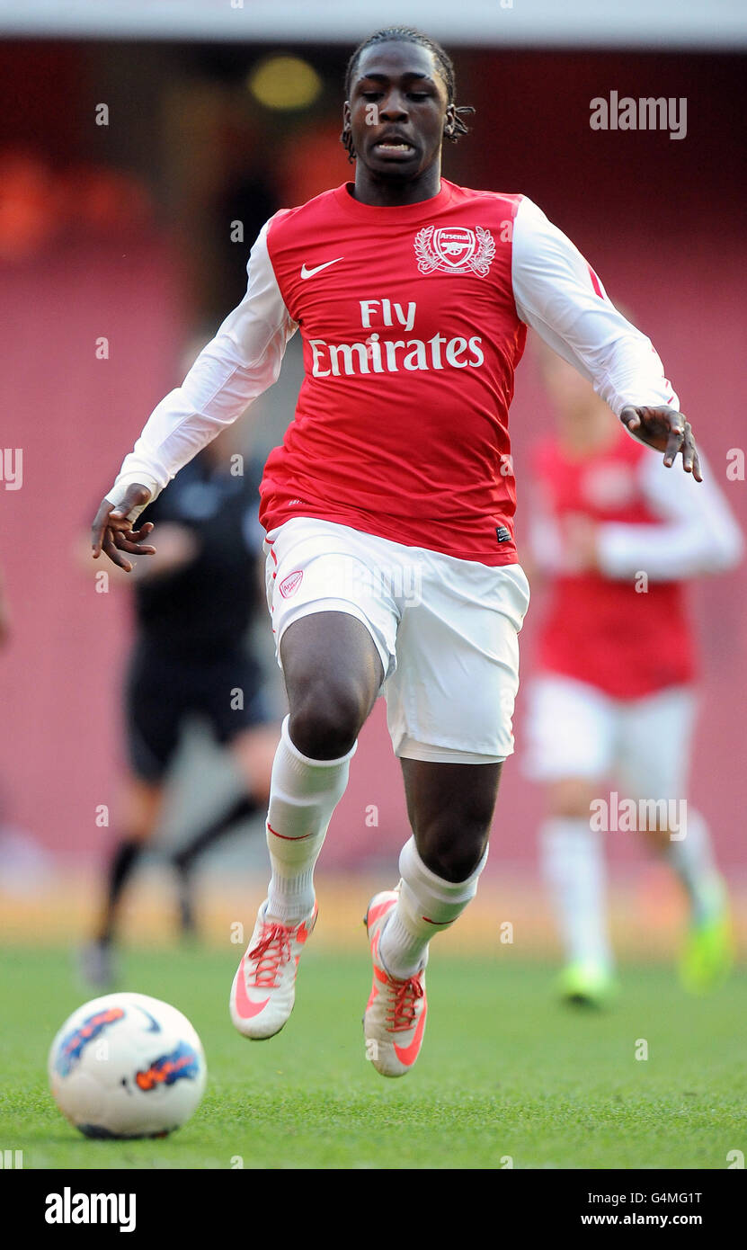 Arsenal under 18 hi-res stock photography and images - Alamy