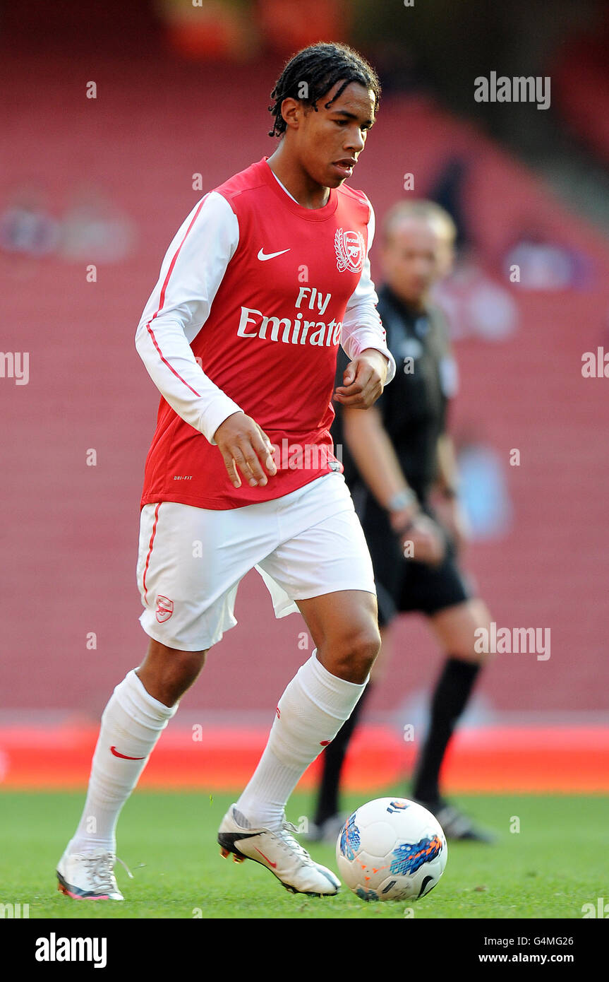 Arsenal under 18 hi-res stock photography and images - Alamy