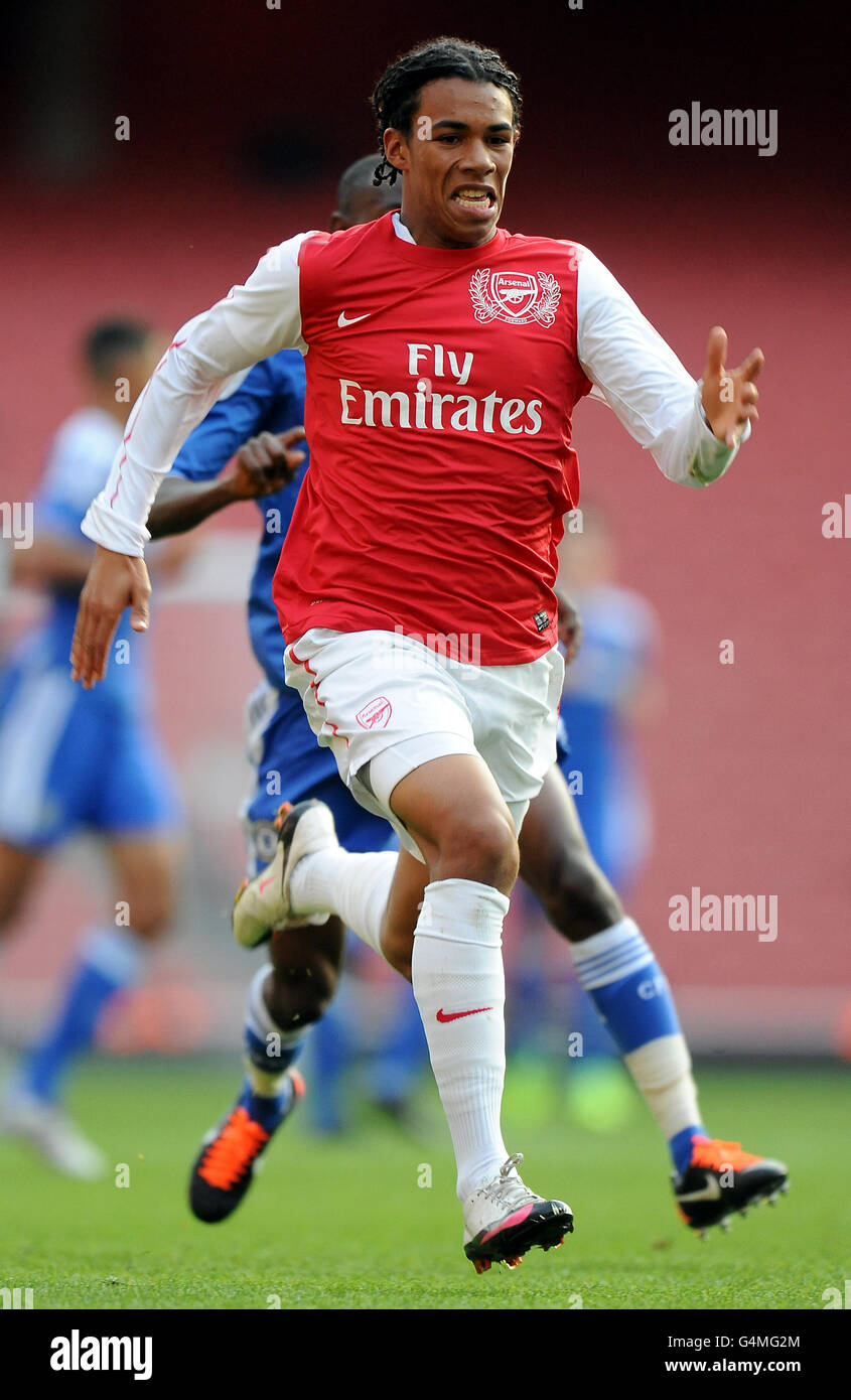 Arsenal under 18 hi-res stock photography and images - Alamy