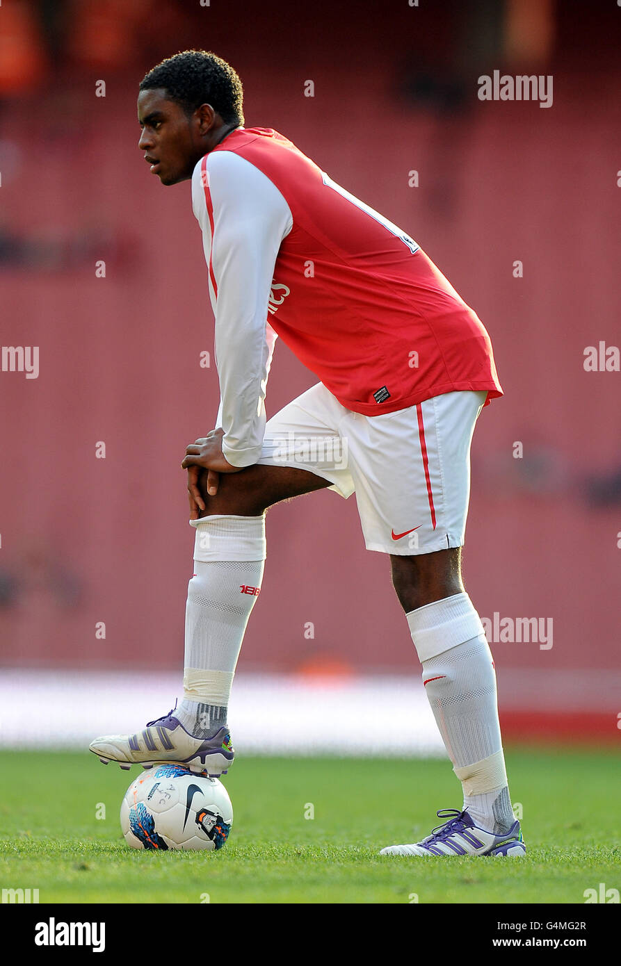 Arsenal under 18 hi-res stock photography and images - Alamy