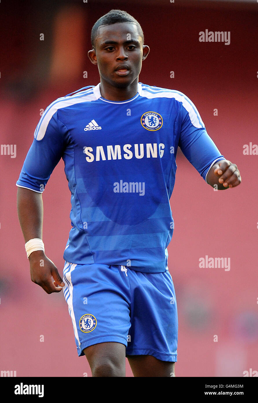 Arsenal under 18 hi-res stock photography and images - Alamy