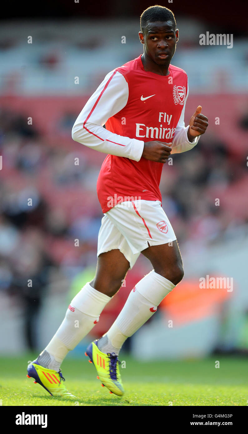 Arsenal under 18 hi-res stock photography and images - Alamy