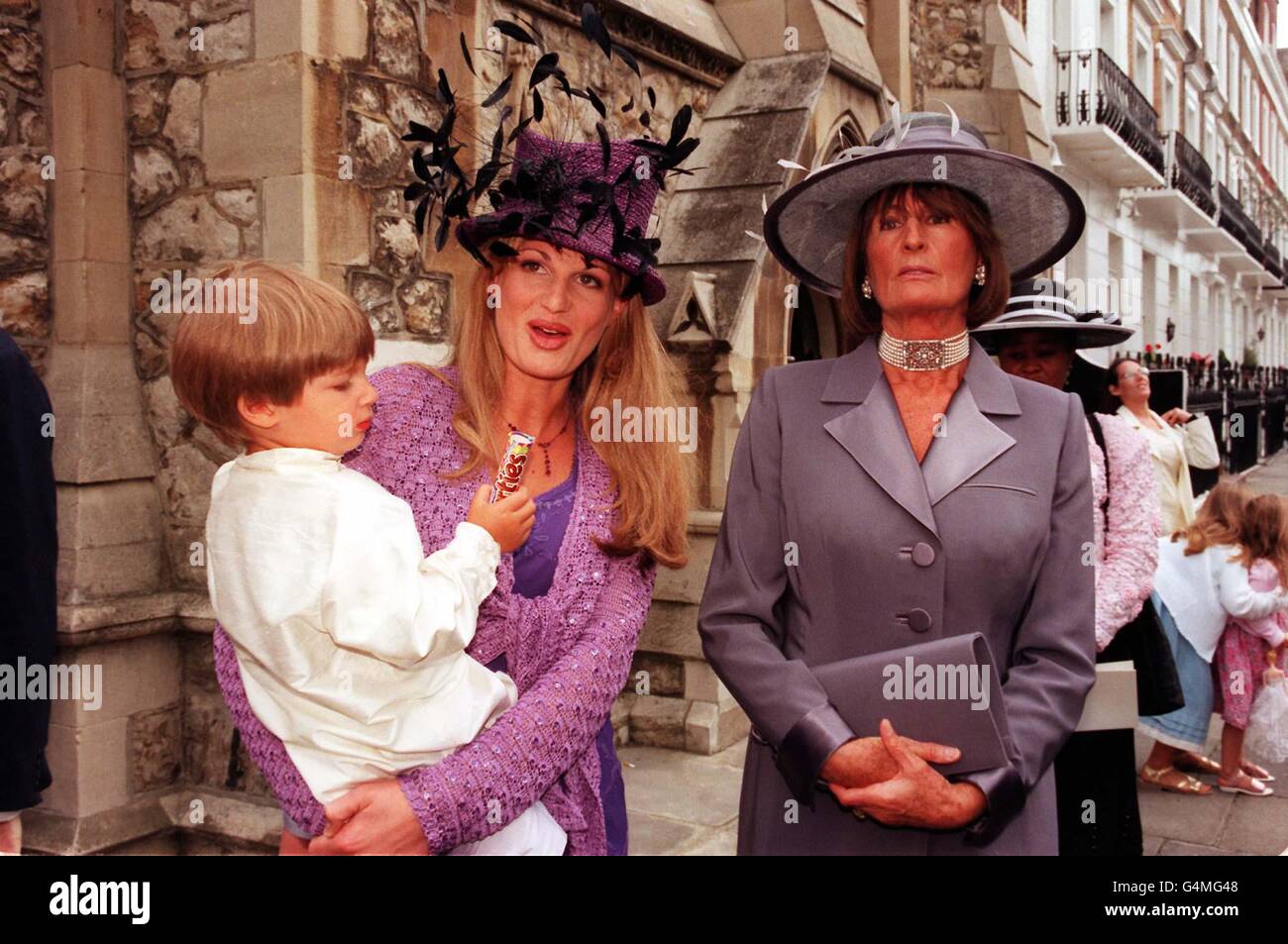 Jemima Khan with her son Sulaiman (aged 2) and mother Lady Goldsmith ...