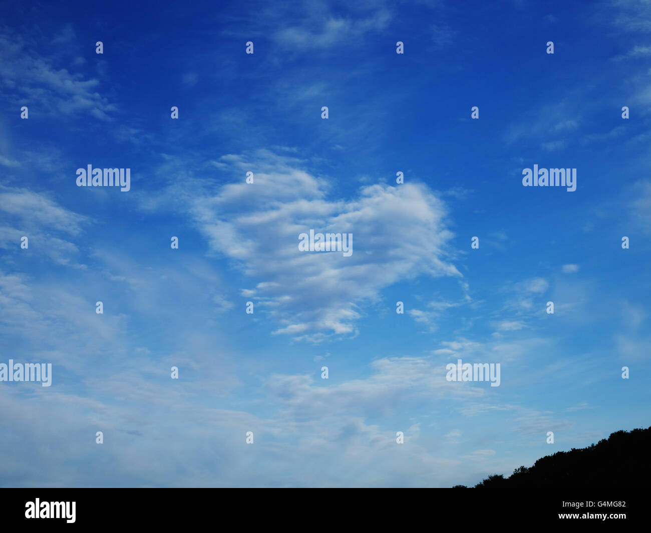 A heart-shaped cloud Stock Photo - Alamy