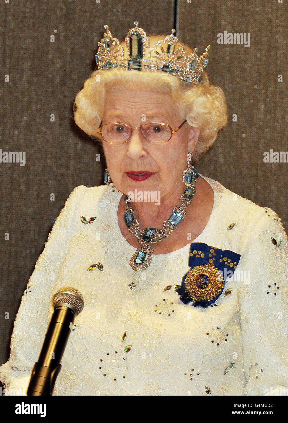Queen elizabeth commonwealth leaders hi-res stock photography and ...