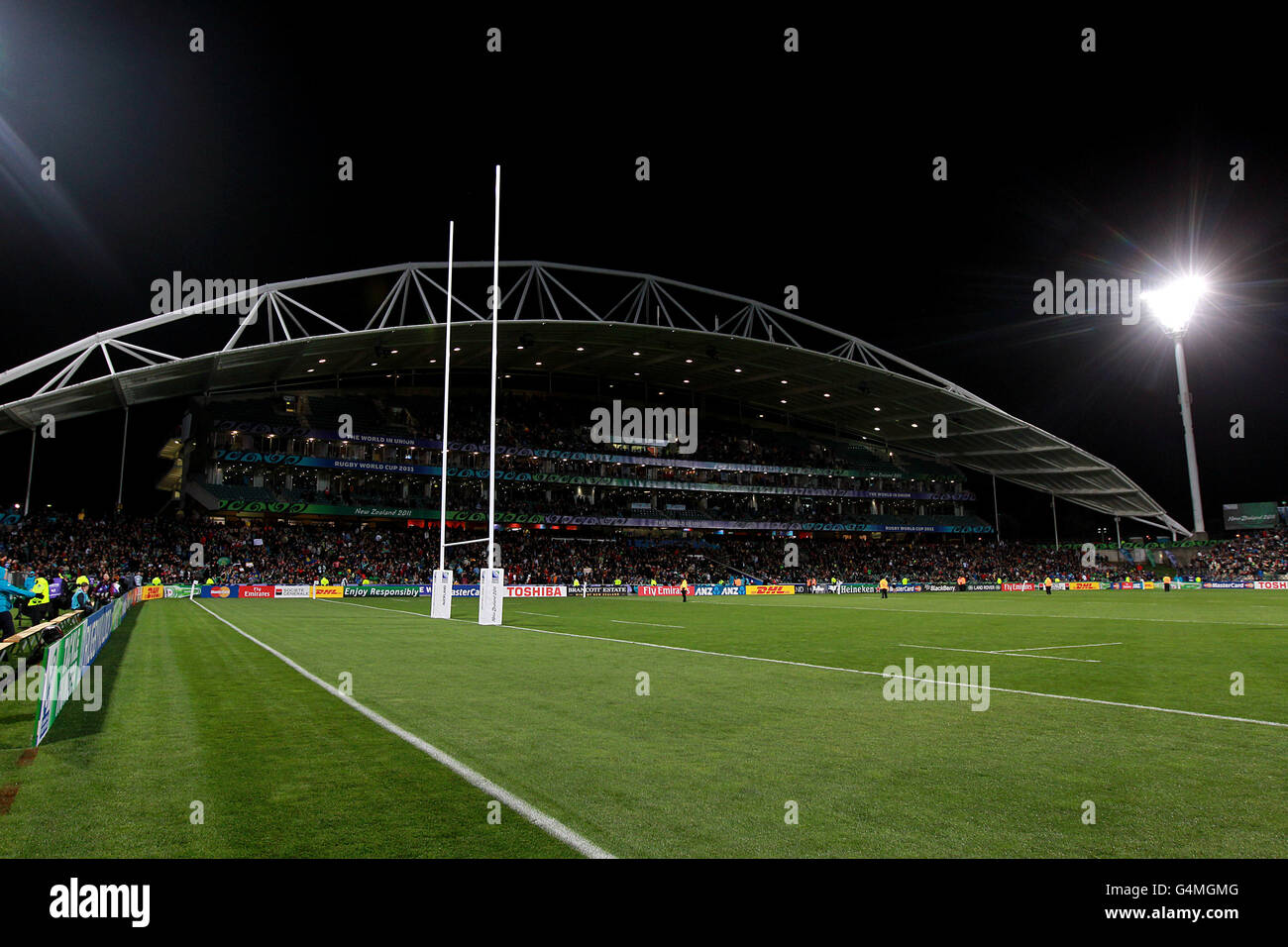 North harbour stadium hi-res stock photography and images - Alamy