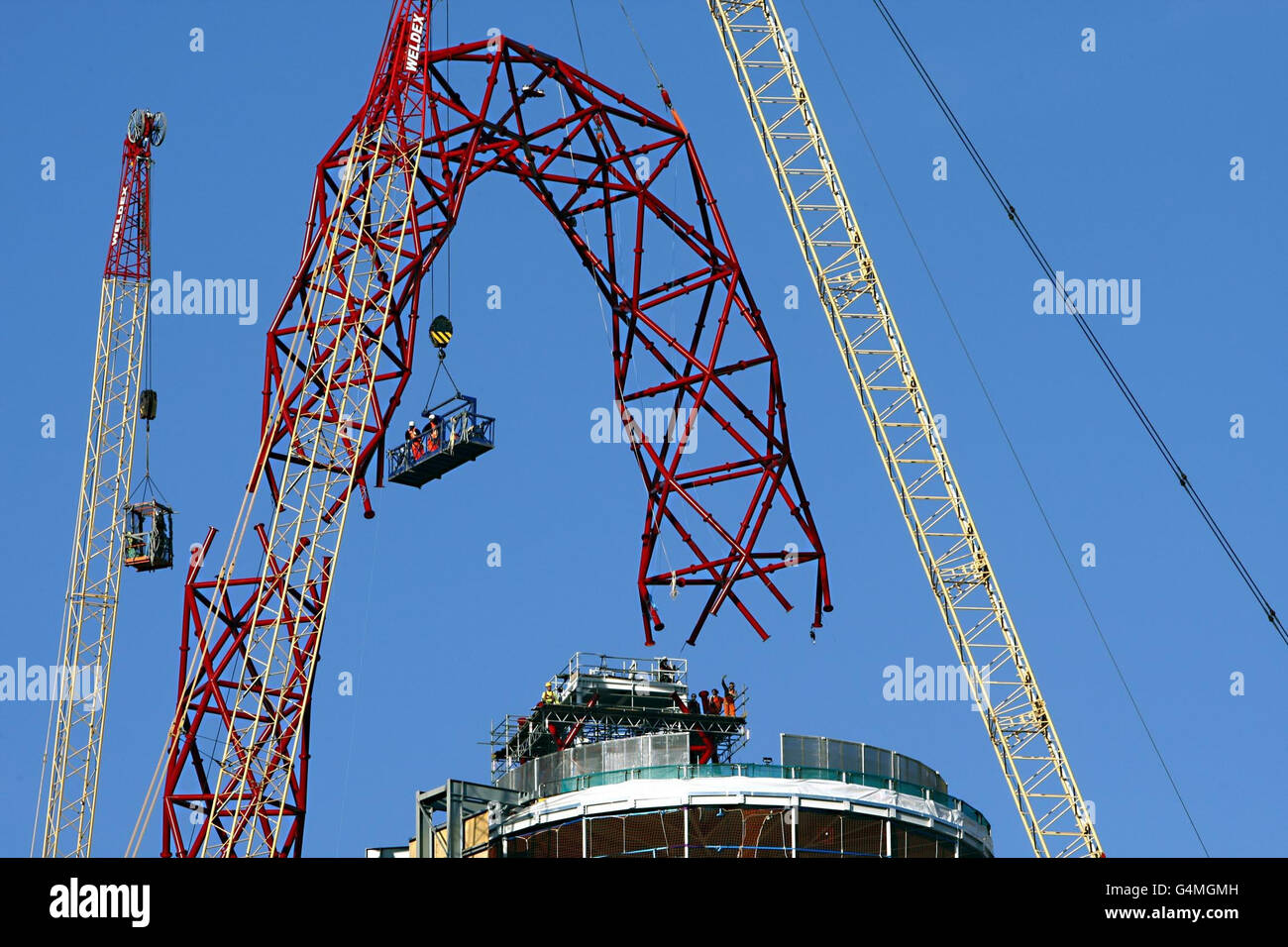 Steel loop hi-res stock photography and images - Alamy