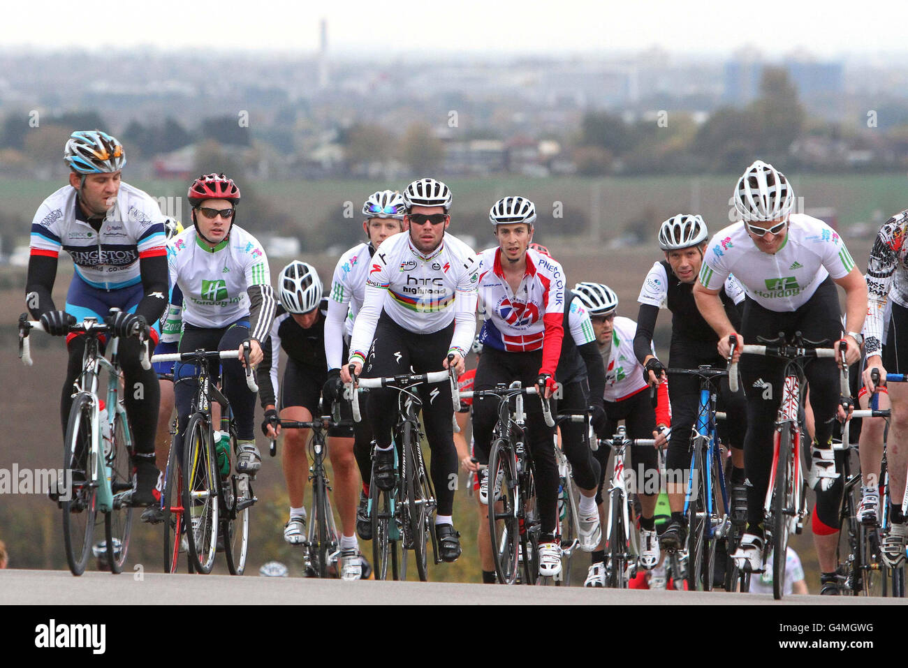 2012 paralympic cycling hi-res stock photography and images - Alamy