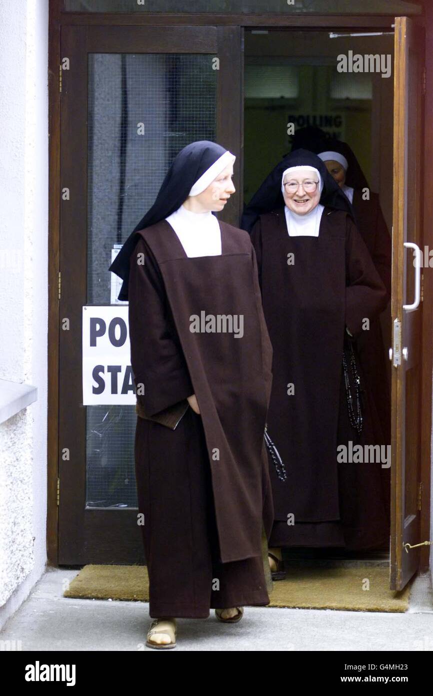 Nuns enclosed order carmelite monastry hi-res stock photography and ...