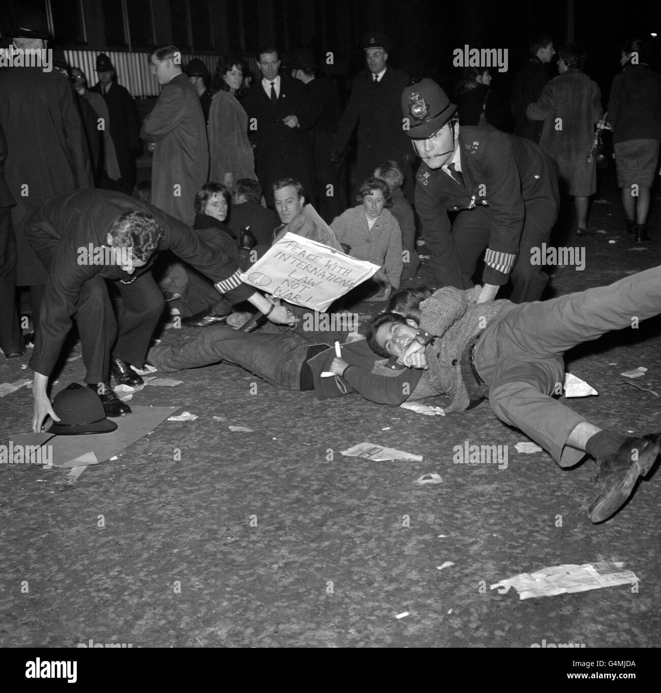 Politics - Cuban Missile Crisis - Blockade Protests - US Embassy ...