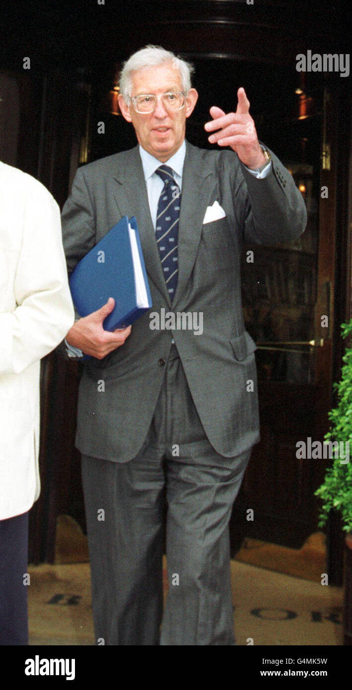 New governor of the bank of scotland sir john shaw hi-res stock ...