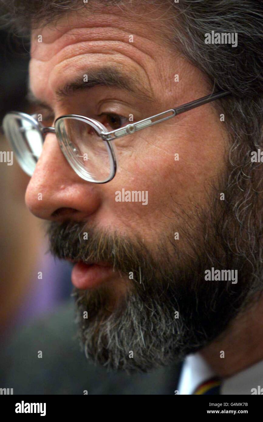 Portrait politics semi profile head head shot close up hi-res stock ...