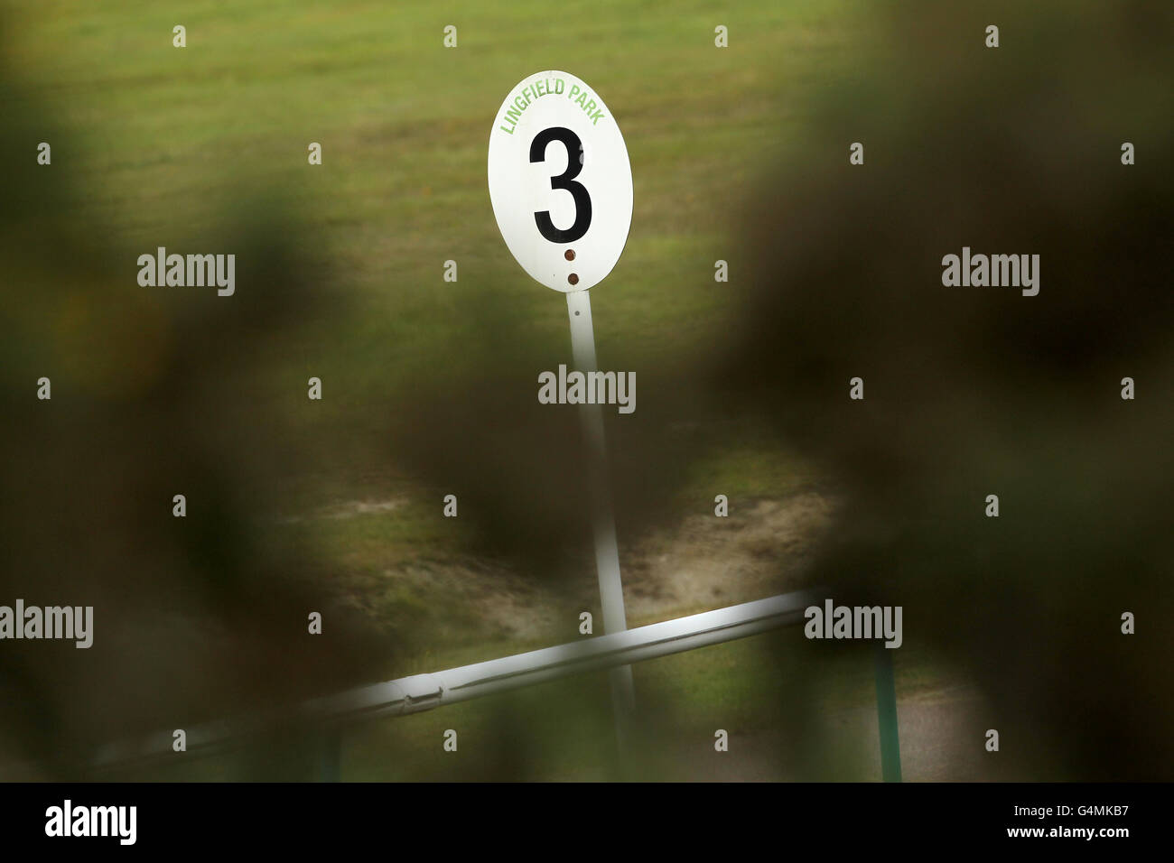 Detail of a 3 furlong marker at lingfield park racecourse hi-res stock ...