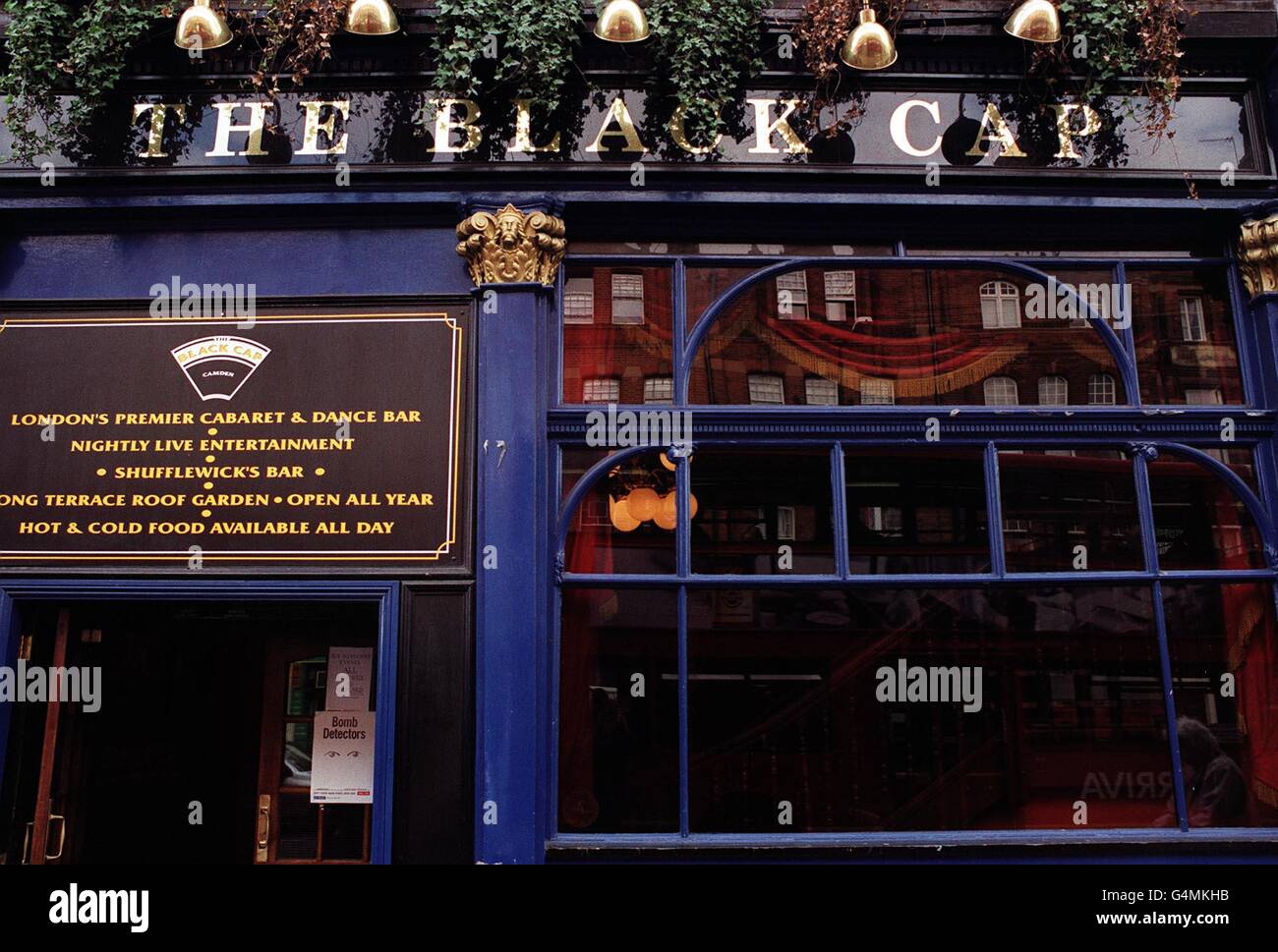 Film pubs black cap 2 hi-res stock photography and images - Alamy