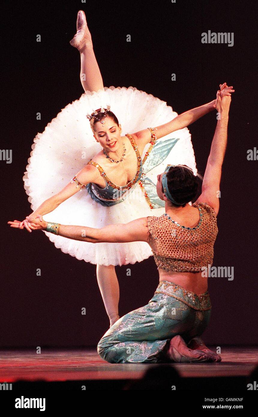 Adam cooper ballet hi-res stock photography and images - Alamy