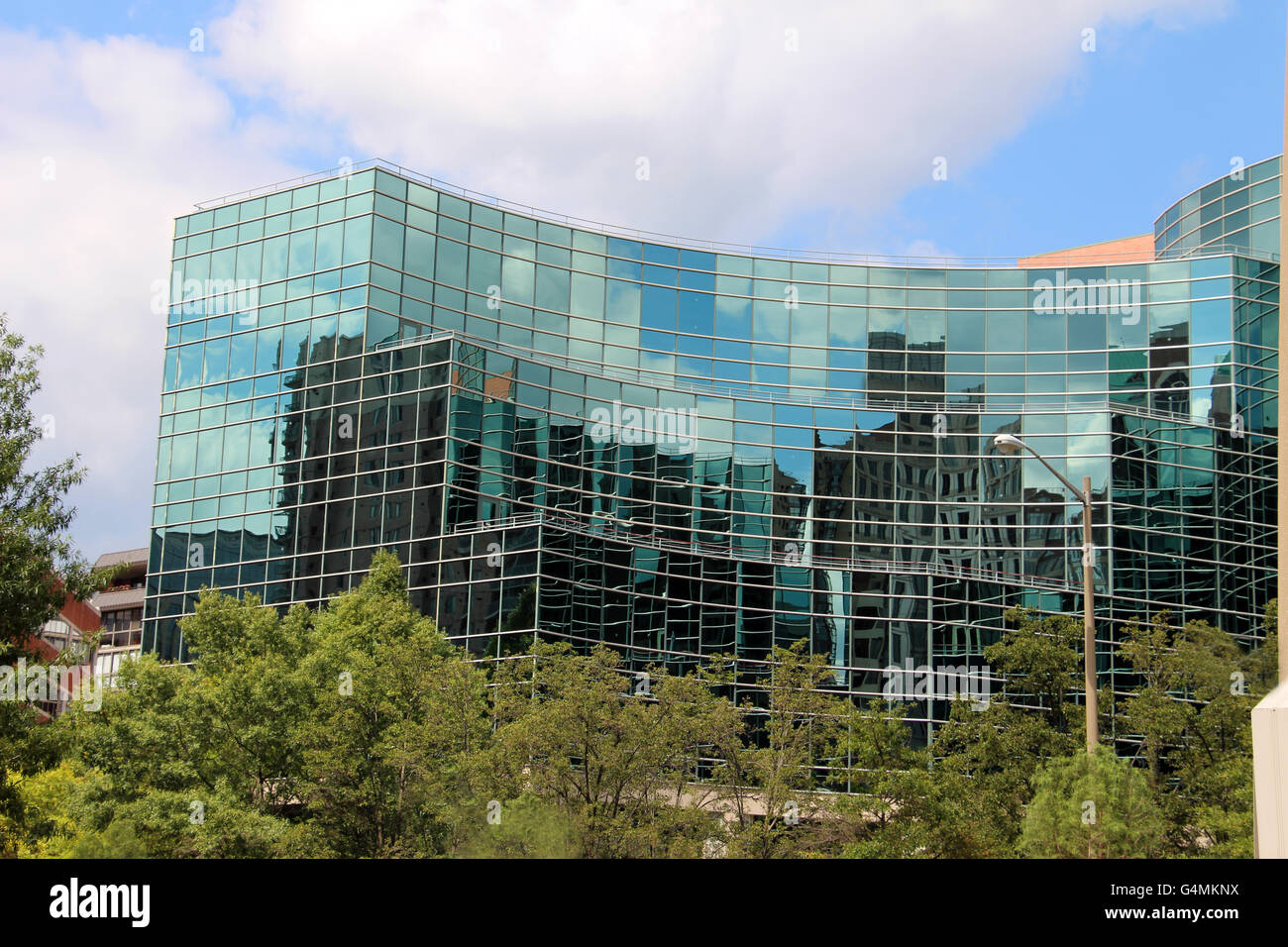 A modern office building Stock Photo - Alamy