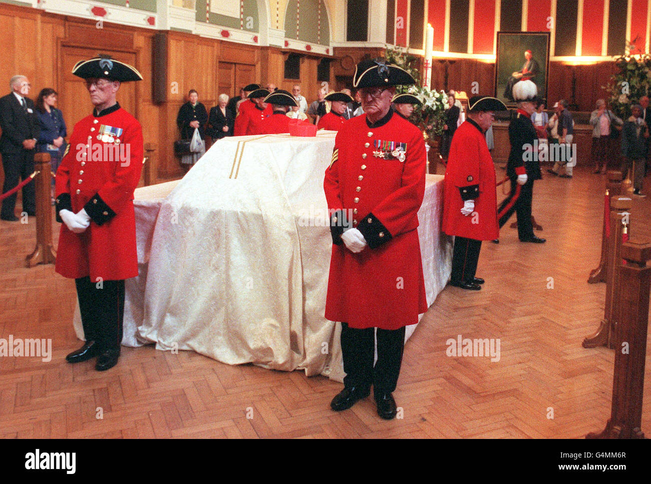Chelsea pensioners form a guard of honour around the catafalque hi-res ...