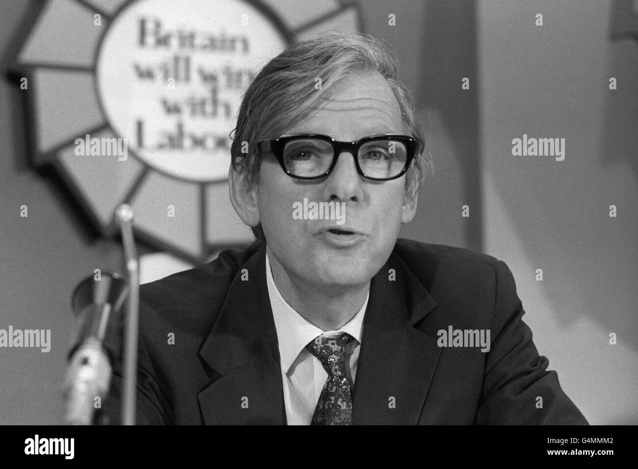 Labour party mp politics 1970s hi-res stock photography and images - Alamy