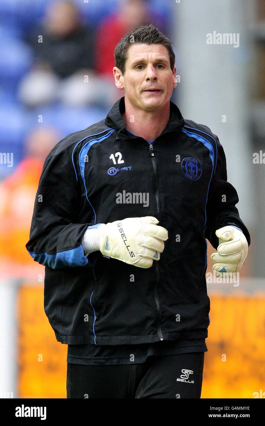 Michael pollitt hi-res stock photography and images - Alamy