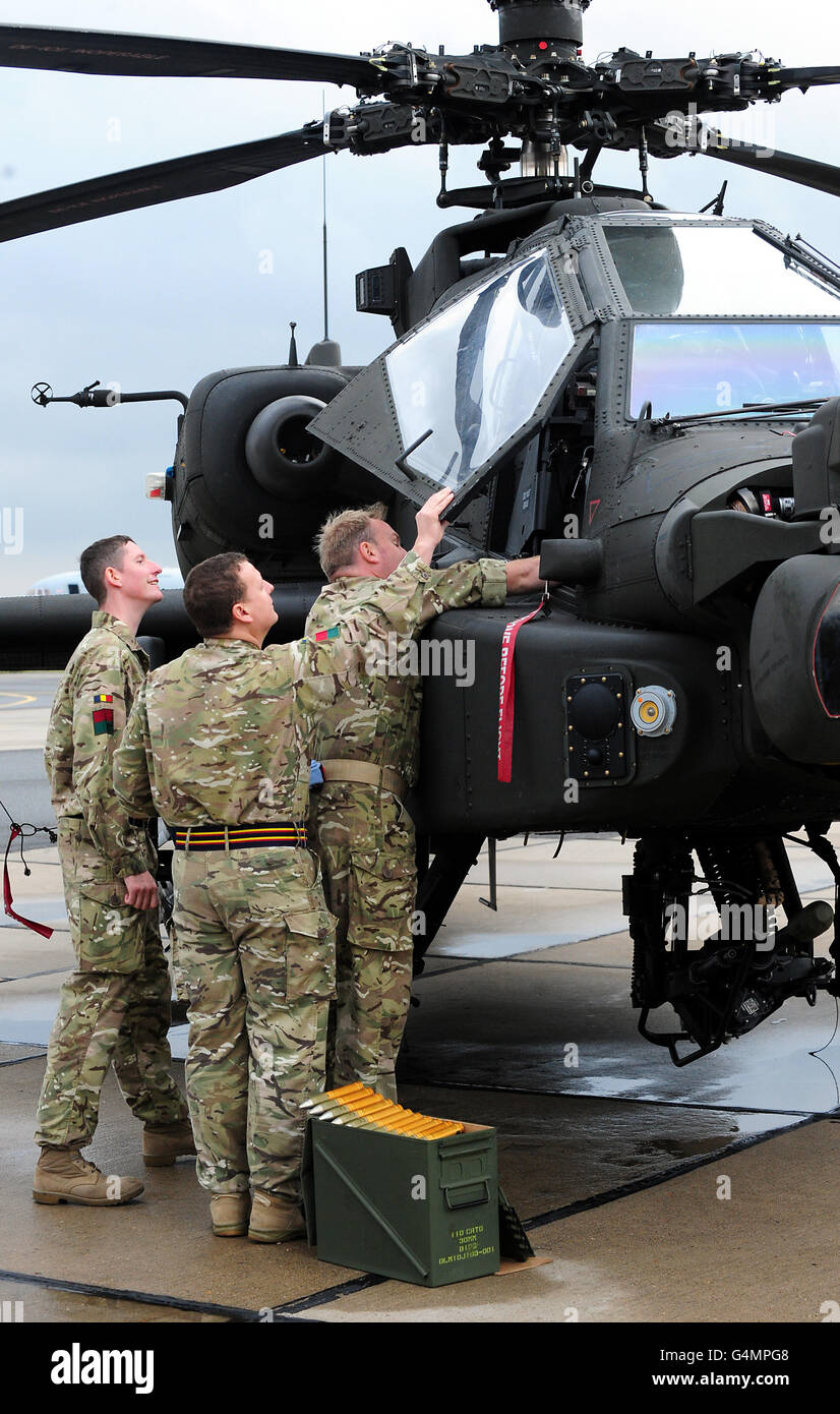 Apache helicopter stock Stock Photo - Alamy