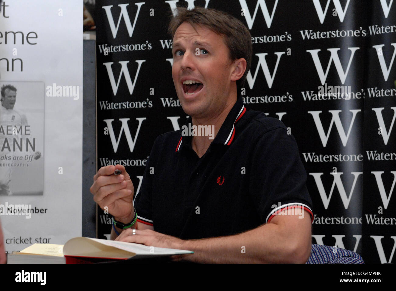 Cricket - Graeme Swann Book Signing - Waterstones Nottingham. England ...