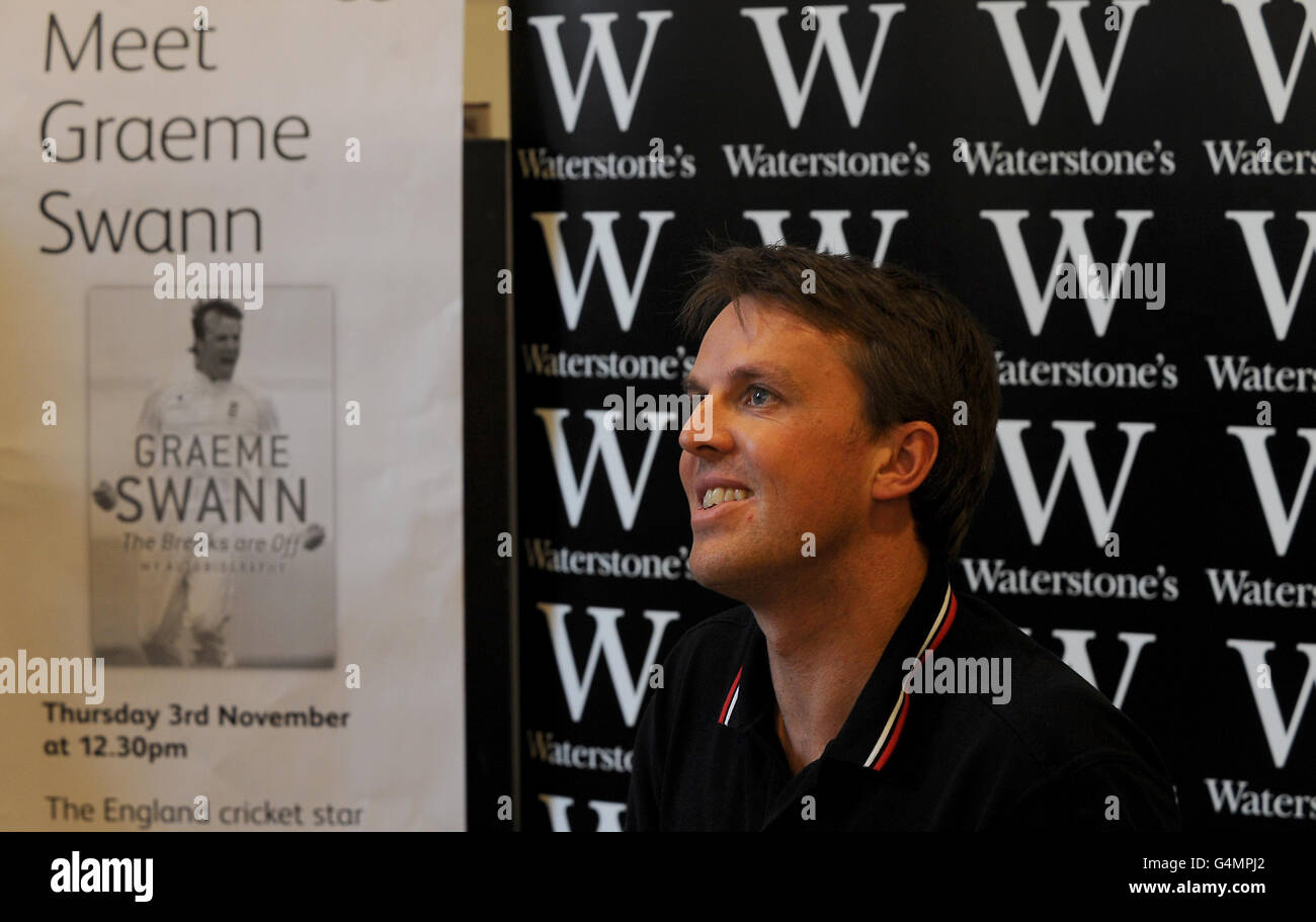 Cricket - Graeme Swann Book Signing - Waterstones Nottingham. England ...
