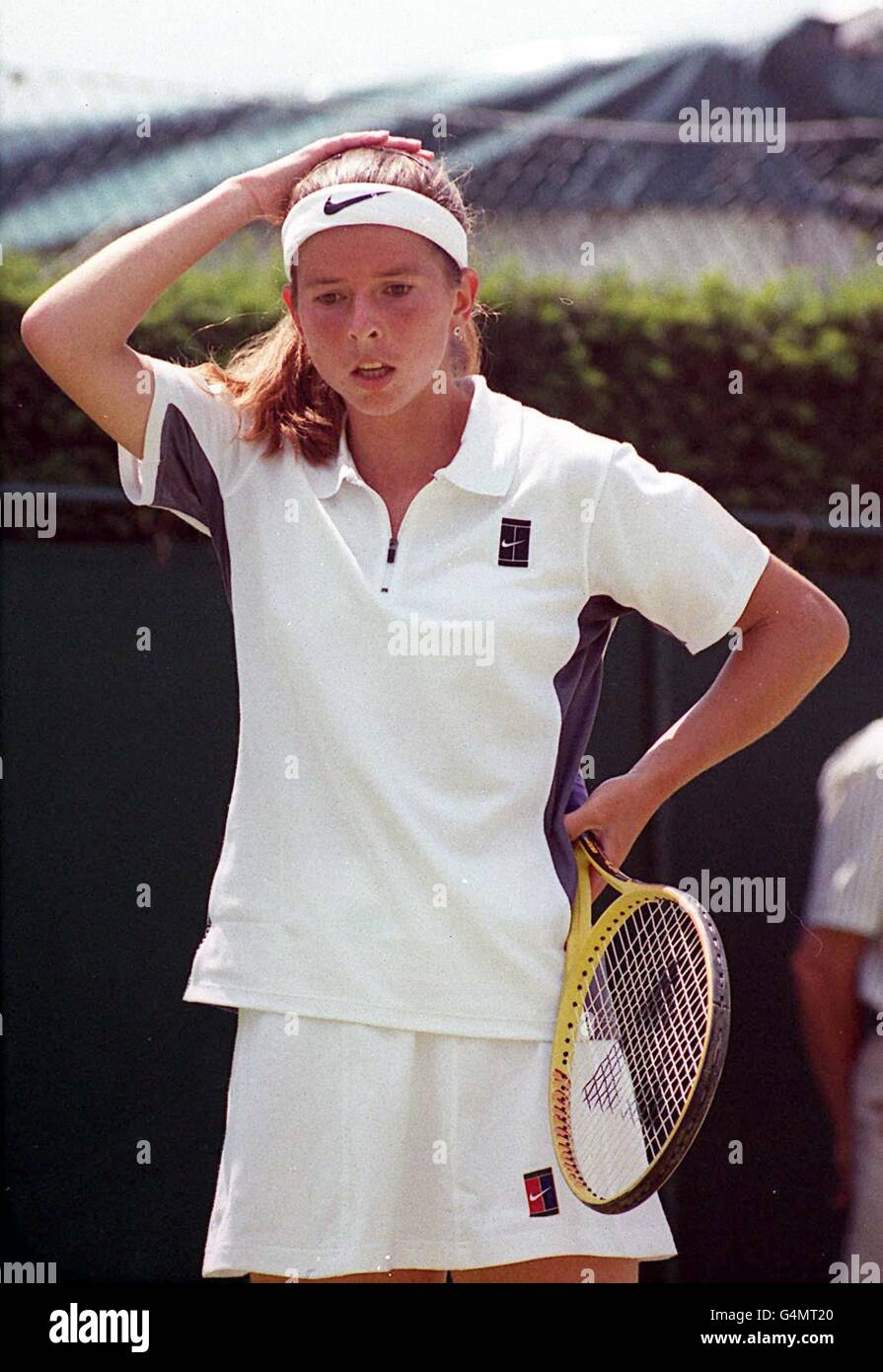 TENNIS Wimbledon Cross deject Stock Photo - Alamy